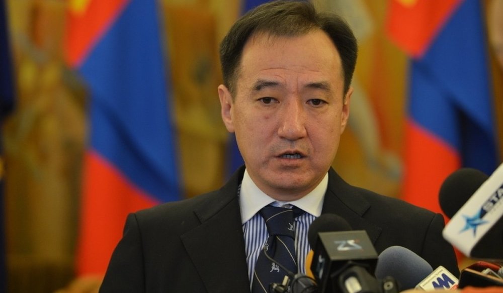 Д Цогтбаатар УИХ ын гишүүд дархан эрхээсээ татгалзах хэрэгтэй